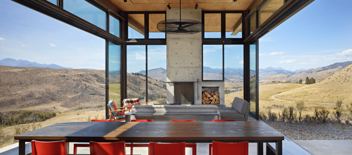 Studhorse | Dowbuilt